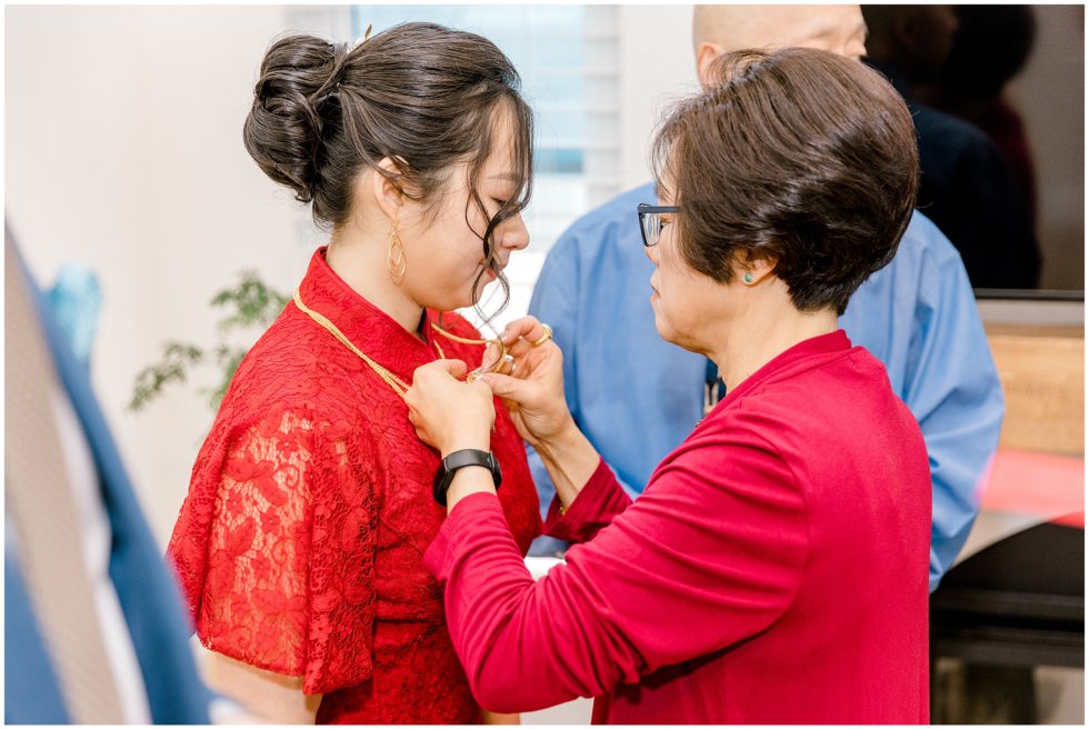 A Traditional Chinese Tea Ceremony and a Modern Wedding | Brooke Magee ...
